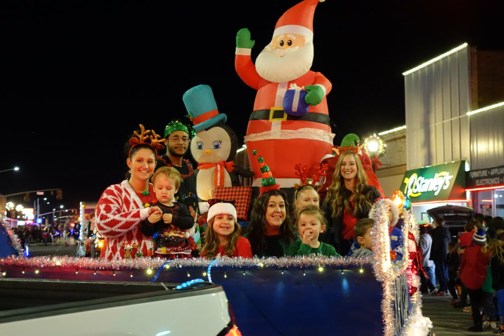Christmas Parade of Lights – Pryor Area Chamber of Commerce